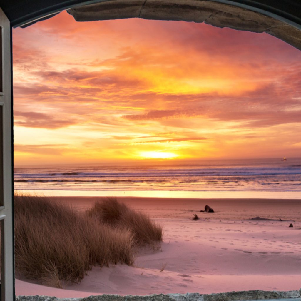 sunset out window - Thebco